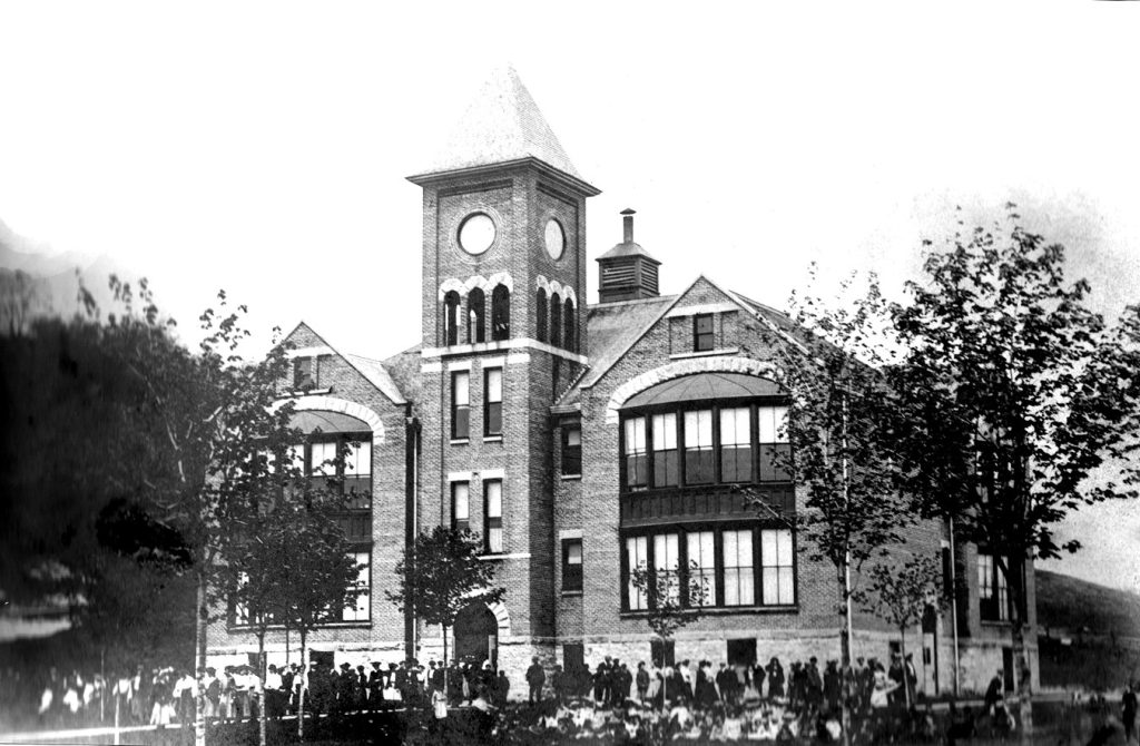 About The Benzie Shores District Library - Benzie Shores Library